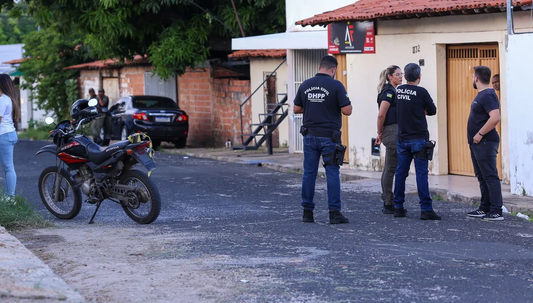 Polícia Faz Reconstituição Da Morte De Débora Vitória No Bairro Ilhotas