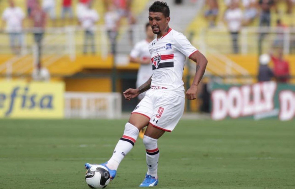 River contrata Kieza, atacante ex-São Paulo e Botafogo - GP1