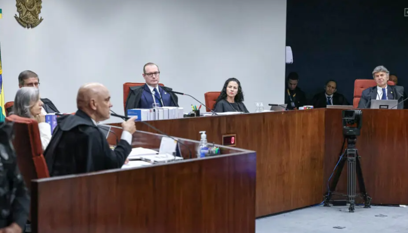Confira os detalhes da sentença do STF que condenou Bolsonaro a 27 anos ...
