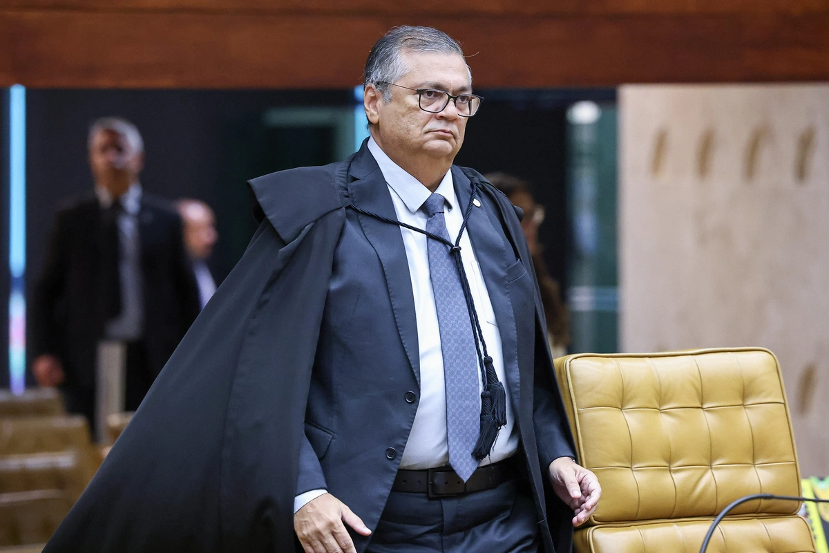 Moraes ordena busca e apreensão contra jornalista que fez reportagem ...