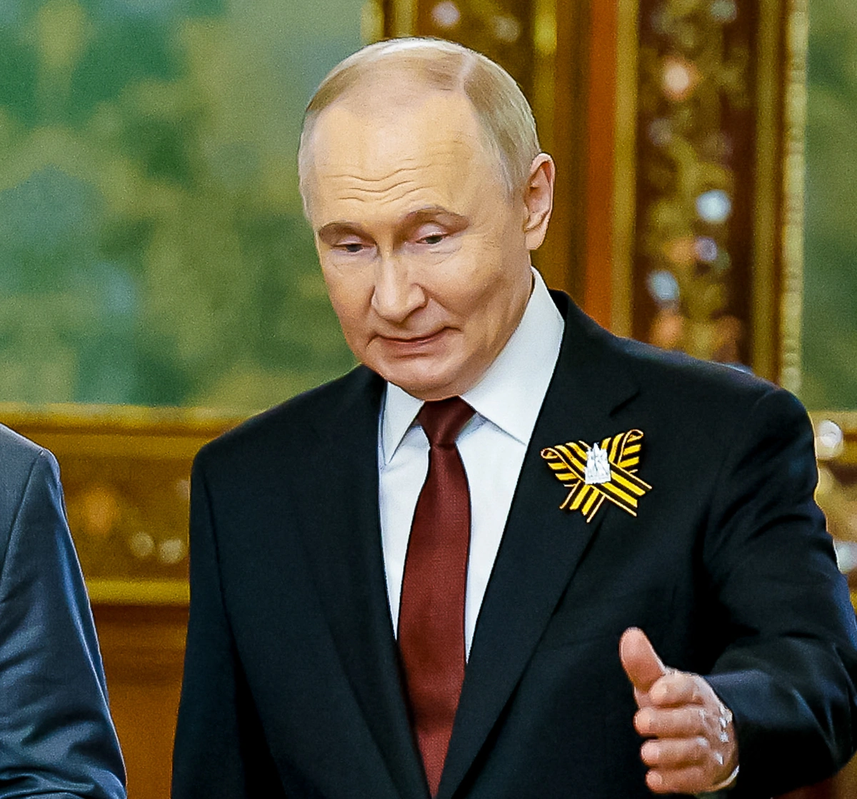 Vladimir Putin parabeniza novo líder supremo e reforça parceria com o ...